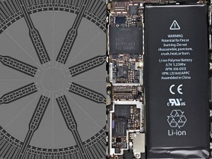 Make the iPhone 4 internals your wallpaper - SoyaCincau