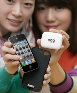 KT Egg Sleeve brings 4G Connectivity to the iPhone 4 - SoyaCincau