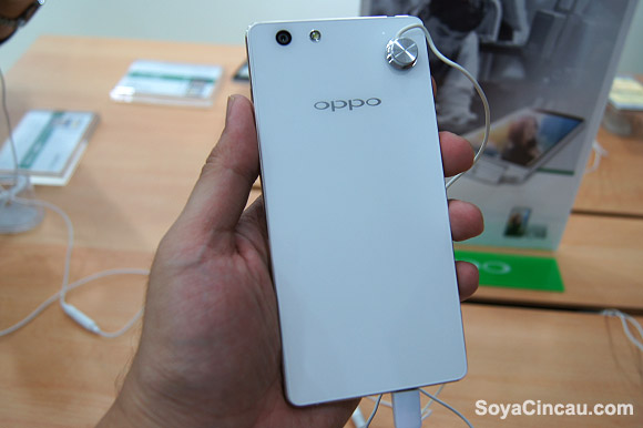 Meet the other 3 Oppo handsets launched in Malaysia - Oppo R1, Oppo ...