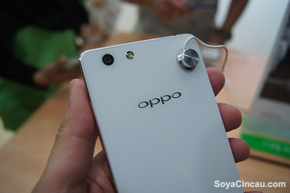 Meet the other 3 Oppo handsets launched in Malaysia - Oppo R1, Oppo ...