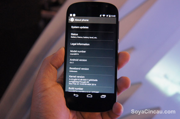 Hands-on: YotaPhone 2 with Dual Displays - SoyaCincau