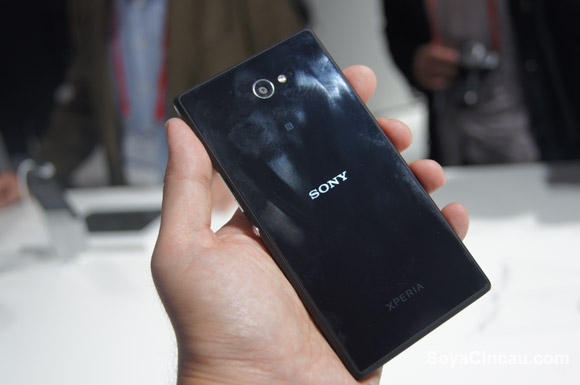 Hands-on: Sony Xperia M2 mid-tier smart phone with 4G - SoyaCincau