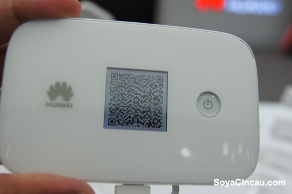 Hands-on: Huawei E5786 - World's Fastest 4G LTE MiFi - SoyaCincau