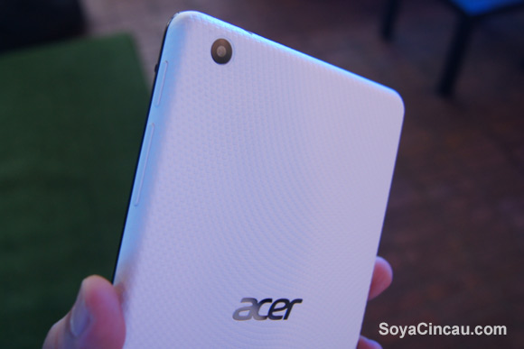 Hands-on: Acer Iconia One 7 and Iconia A1-830 tablets - SoyaCincau