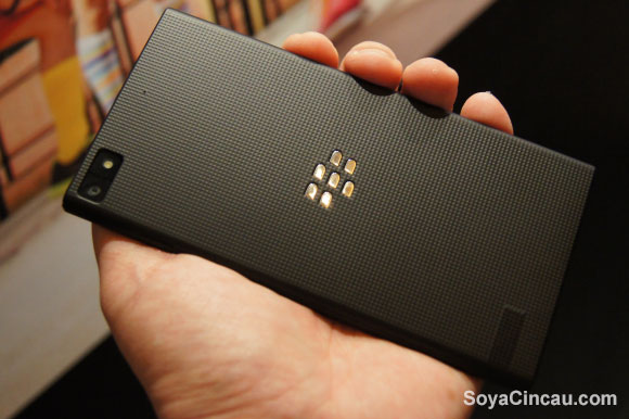 Hands-on: BlackBerry Z3. It's most affordable BlackBerry 10 Device ...