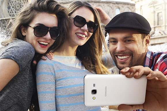 Samsung goes “Groufie”-centric with Galaxy Grand Prime - SoyaCincau