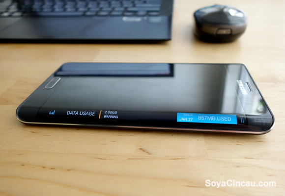 Samsung Galaxy Note Edge Review: Curved not just for looks - SoyaCincau