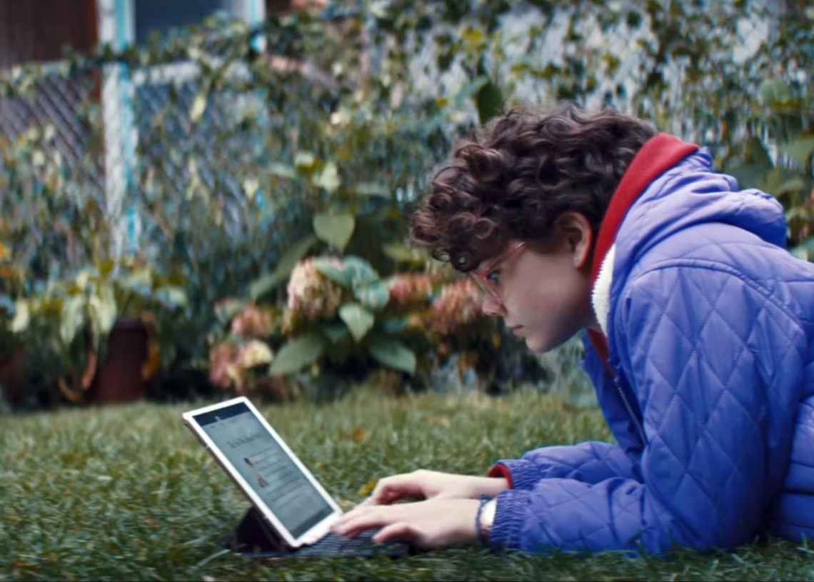 Apple wants you to believe the end of computers is near - SoyaCincau