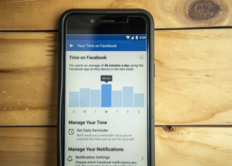 Even Facebook and Instagram thinks you've been spending too much time ...