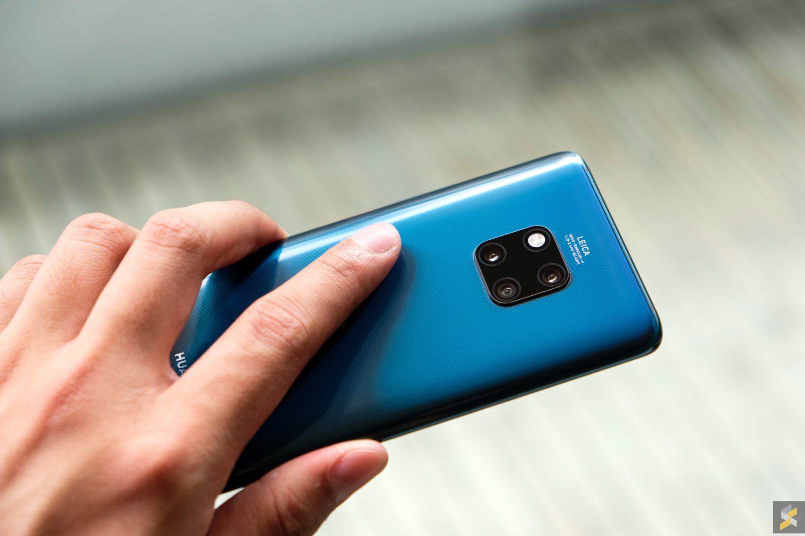 Leaks suggest Apple’s next iPhone might feature a square triple-camera ...