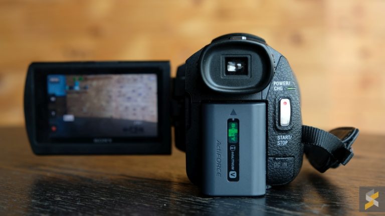 Cameras may take photos, but the Handycam captures memories﻿ - SoyaCincau