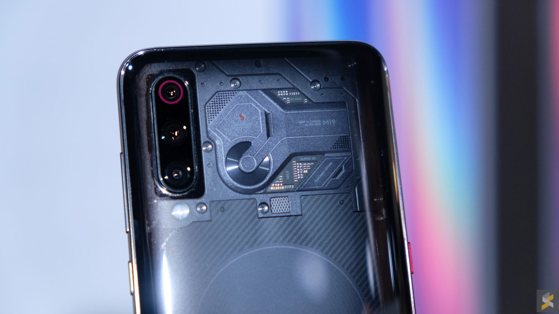 Xiaomi Mi 9 first impressions: A great upgrade with just one minor ...
