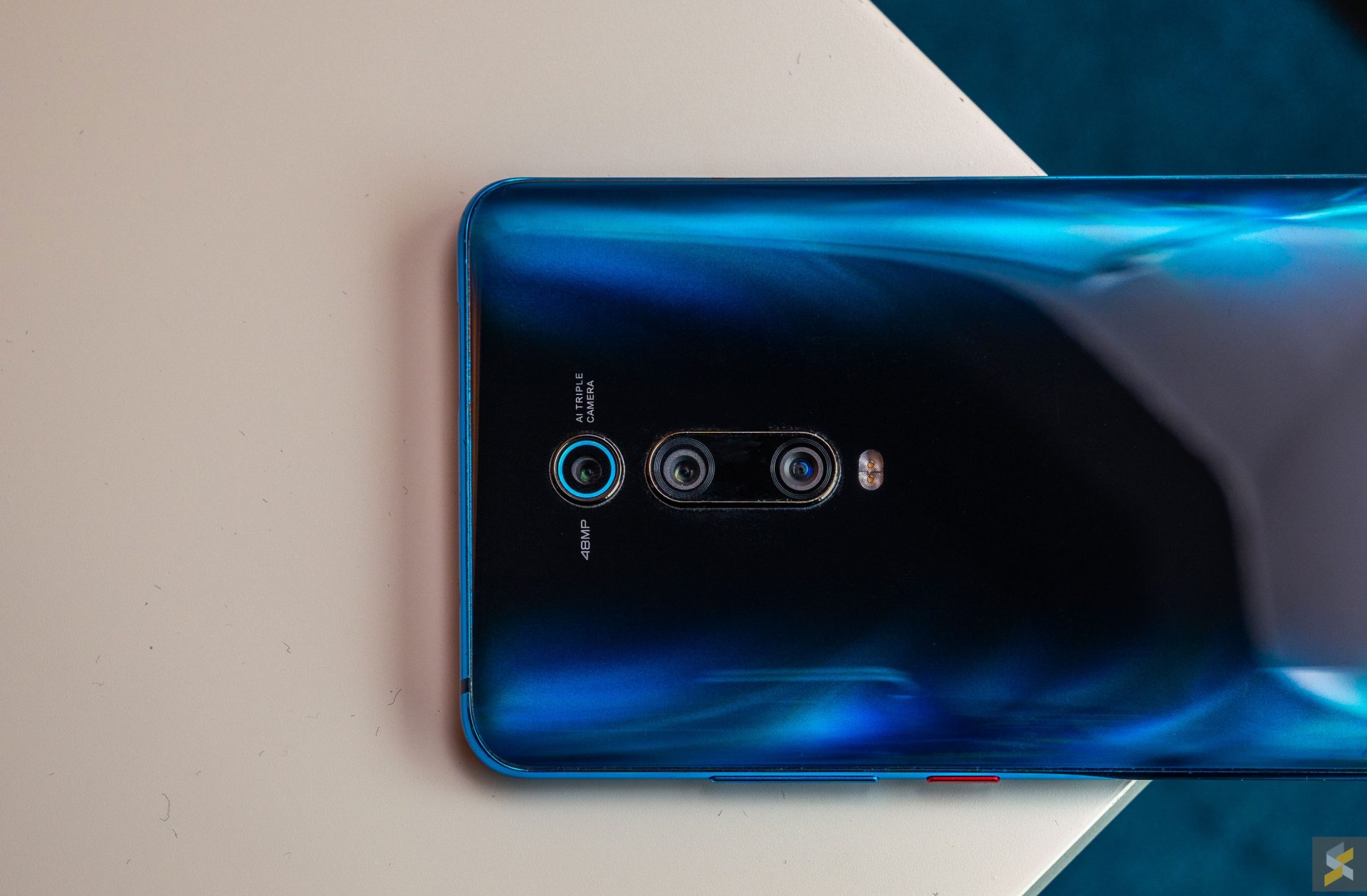 Xiaomi Mi 9T review: Should you wait for the Pro? - SoyaCincau