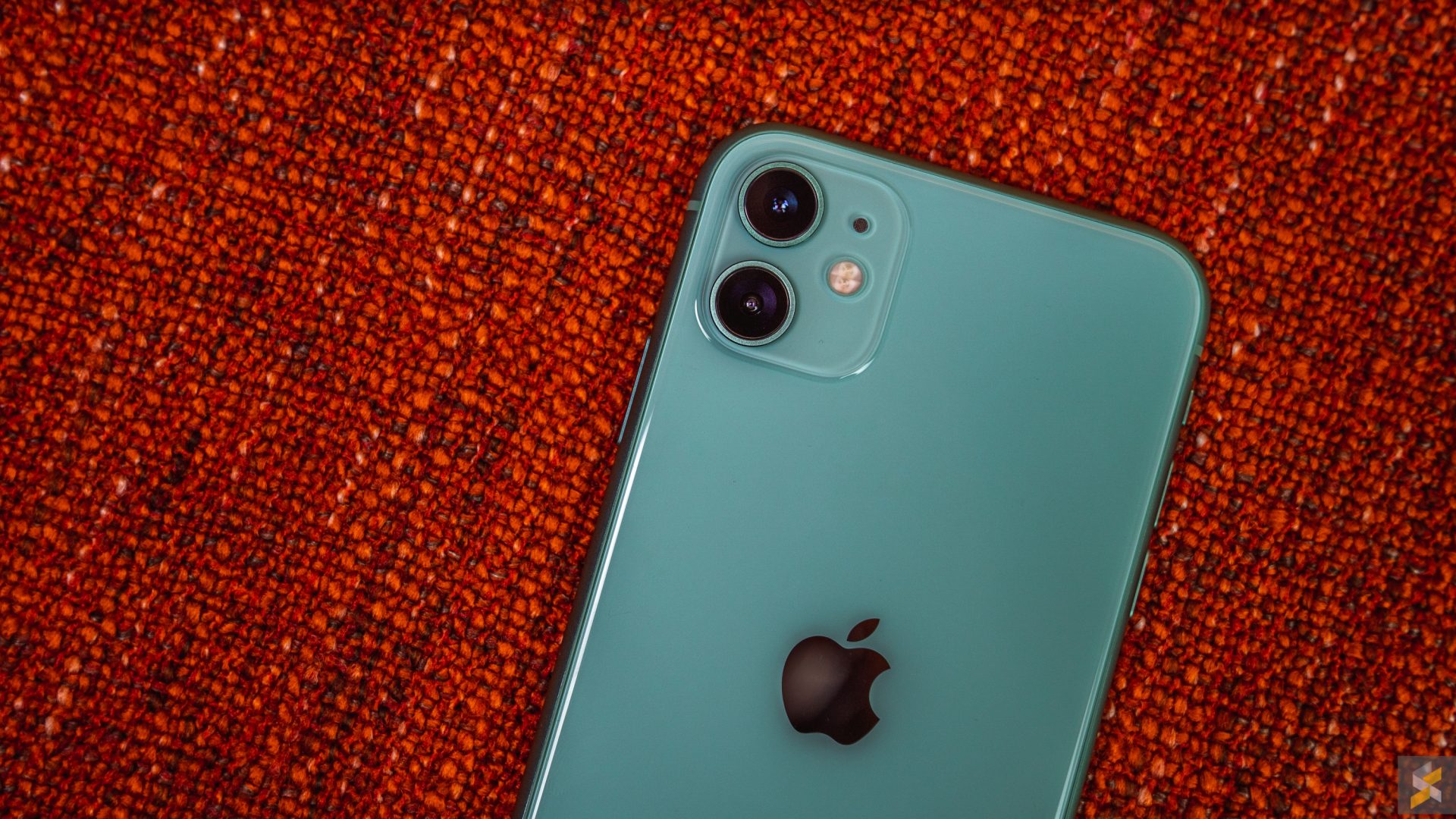 iPhone 11 in-depth hands-on & unboxing - SoyaCincau