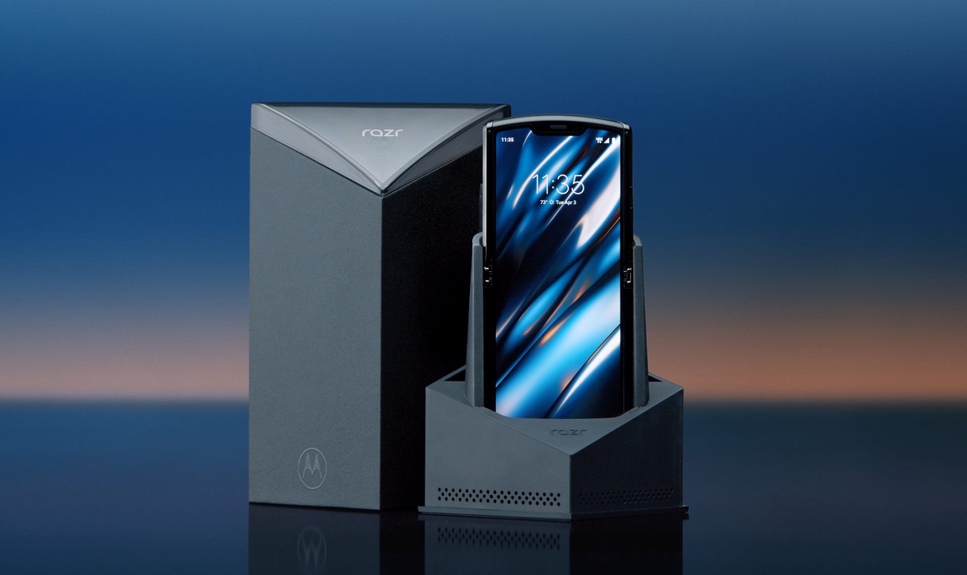 The iconic Motorola Razr is back and I want one - SoyaCincau