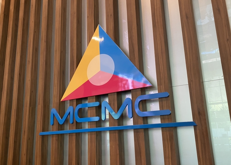 MCMC: 4 telcos to offer free 1GB data daily starting 1st April - SoyaCincau