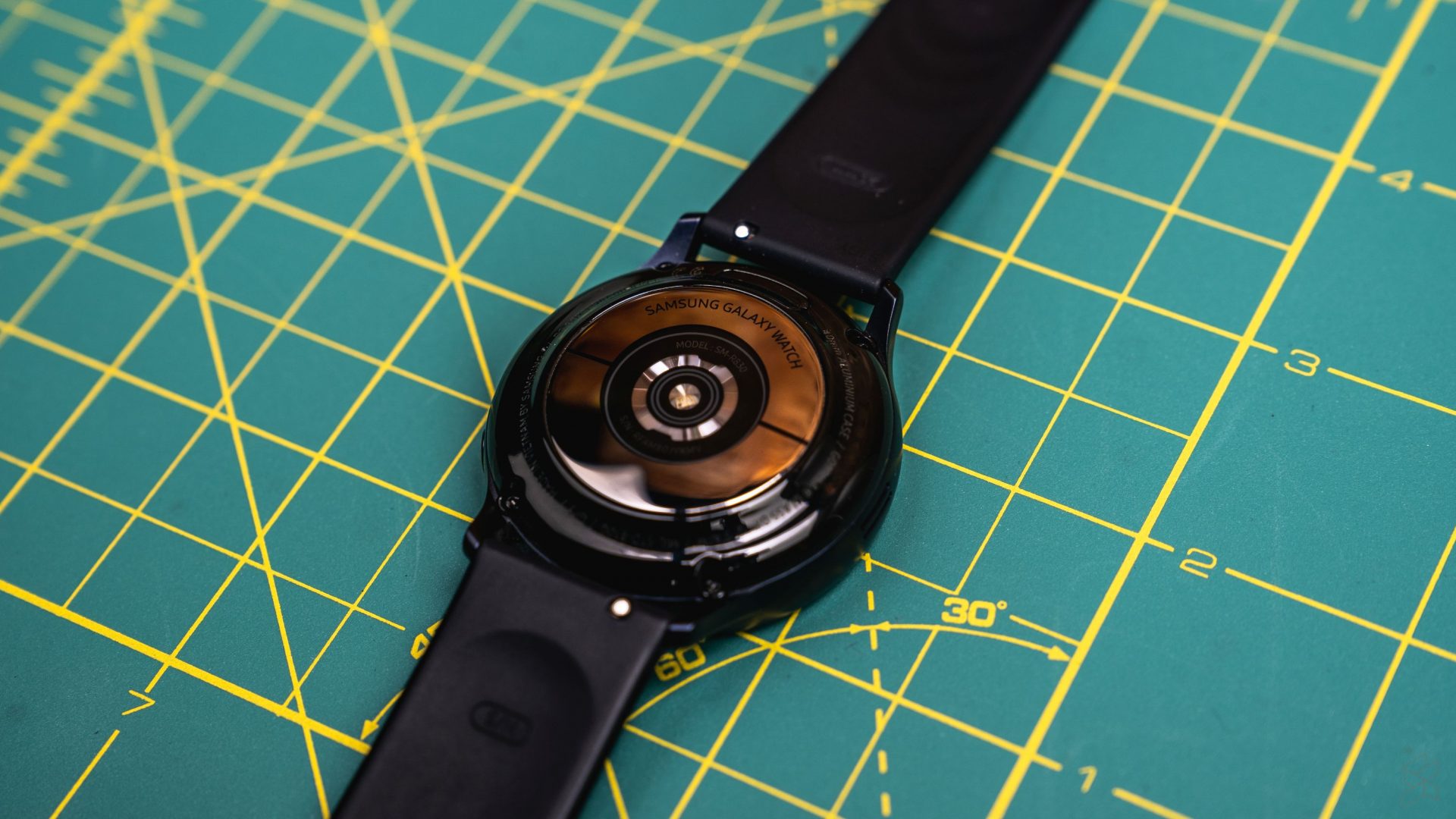 Buyer's Guide: How much should you pay for a smartwatch? - SoyaCincau