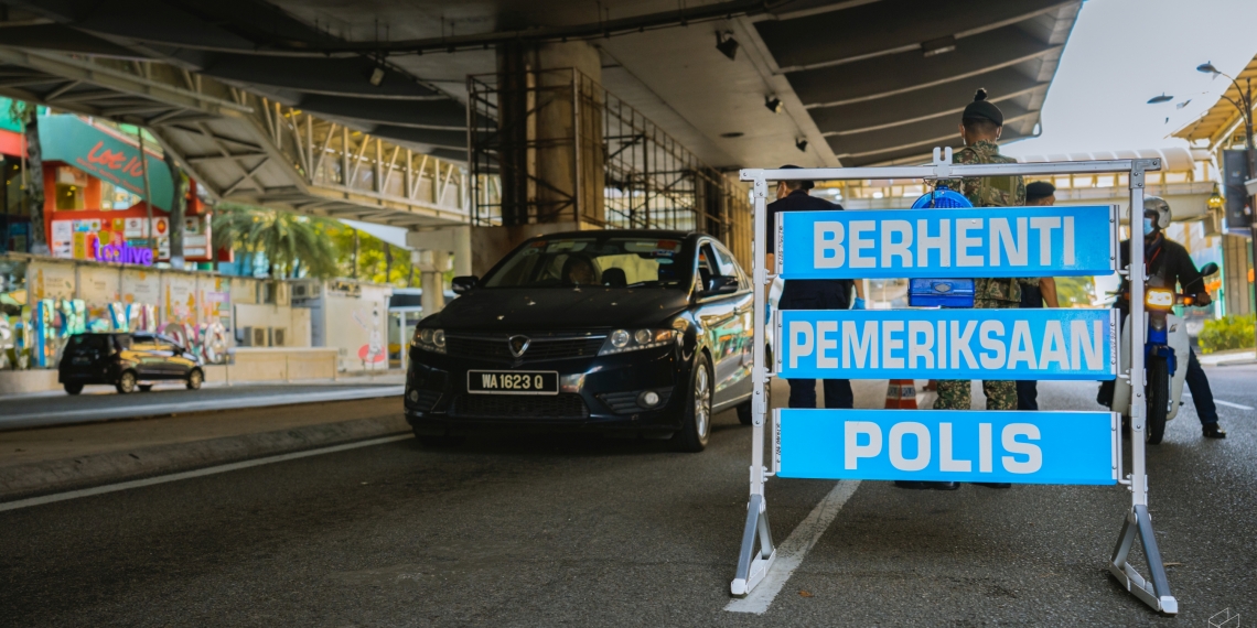 PDRM: From 6 July 2020, using phones while driving will land you in ...