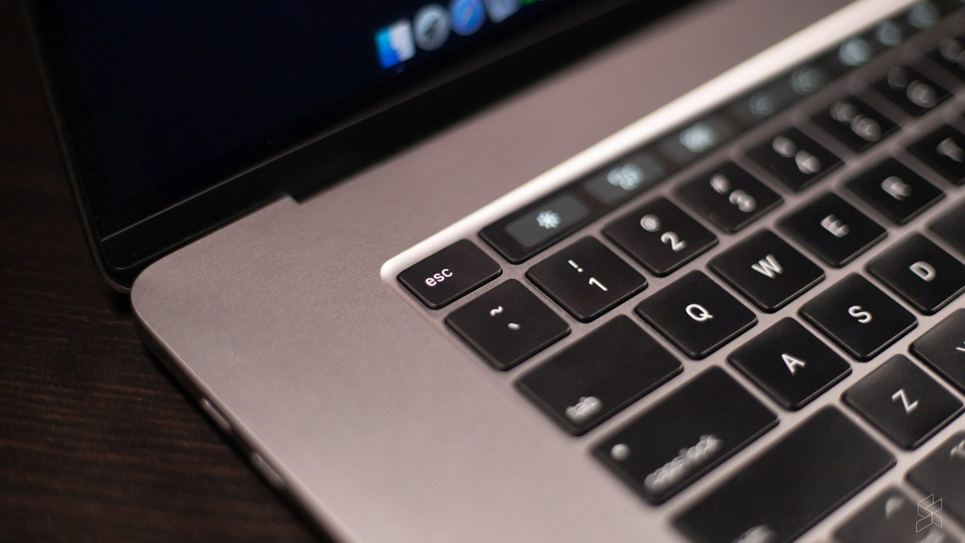 New patent suggests Apple is upgrading the MacBook Pro's Touch Bar with ...