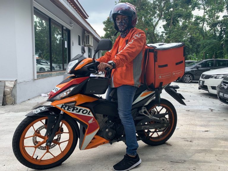 A Lalamove driver earned more than RM10,000 a month during MCO - SoyaCincau