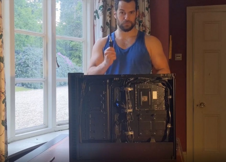 Video: Superman builds his own gaming PC, and goes with AMD Ryzen ...