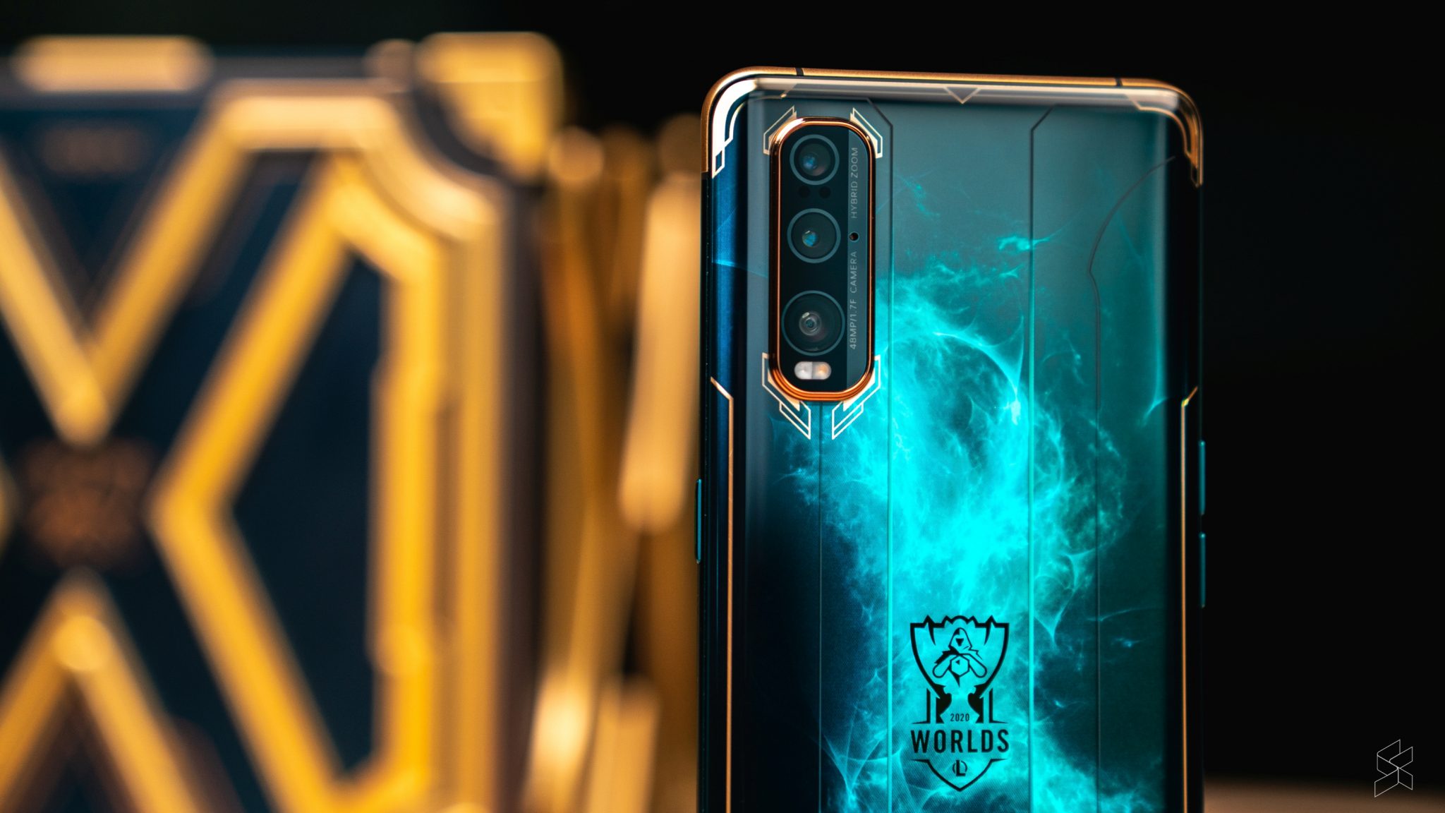 Unboxing the Oppo Find X2 League of Legends: Worlds 2020 Edition ...