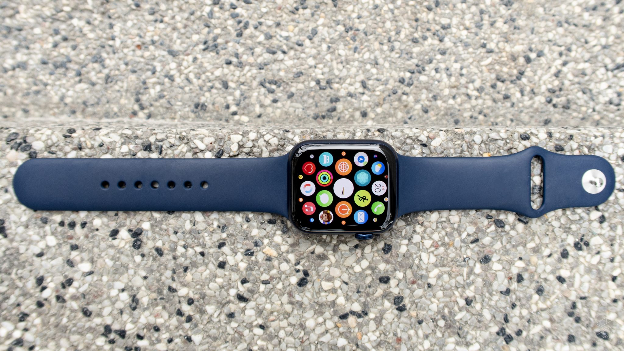 Deal: Apple Watch Series 6 now offered with RM200 discount - SoyaCincau