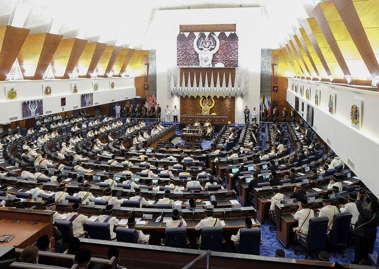 Dewan Rakyat passes Perikatan’s maiden Budget 2021 with voice vote - SoyaCincau