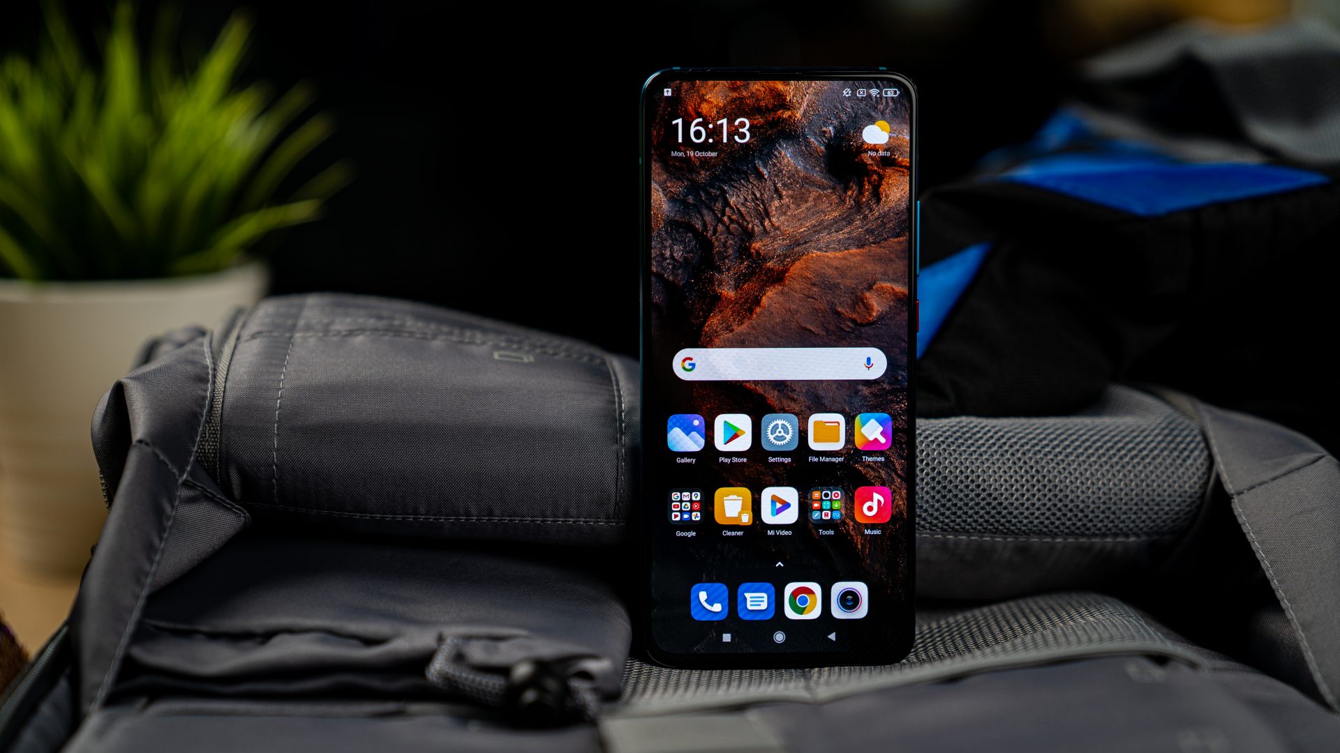 Poco F2 Pro vs Xiaomi Mi 10T Pro: The BEST affordable flagship under ...