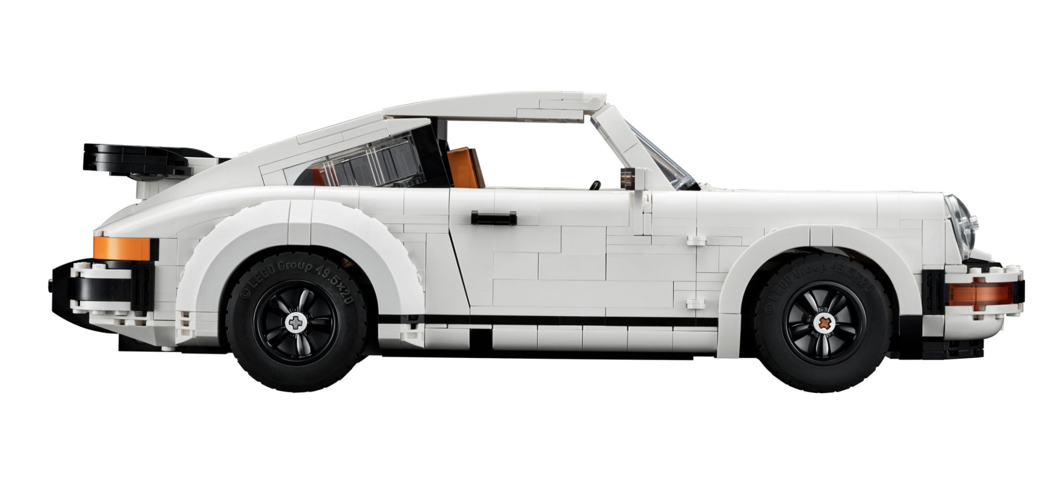 This Lego kit lets you make 2 different types of Porsche 911 models ...