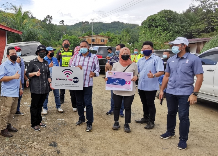 Satellite broadband deployed at Kg Waluhu, Sabah to help students who ...