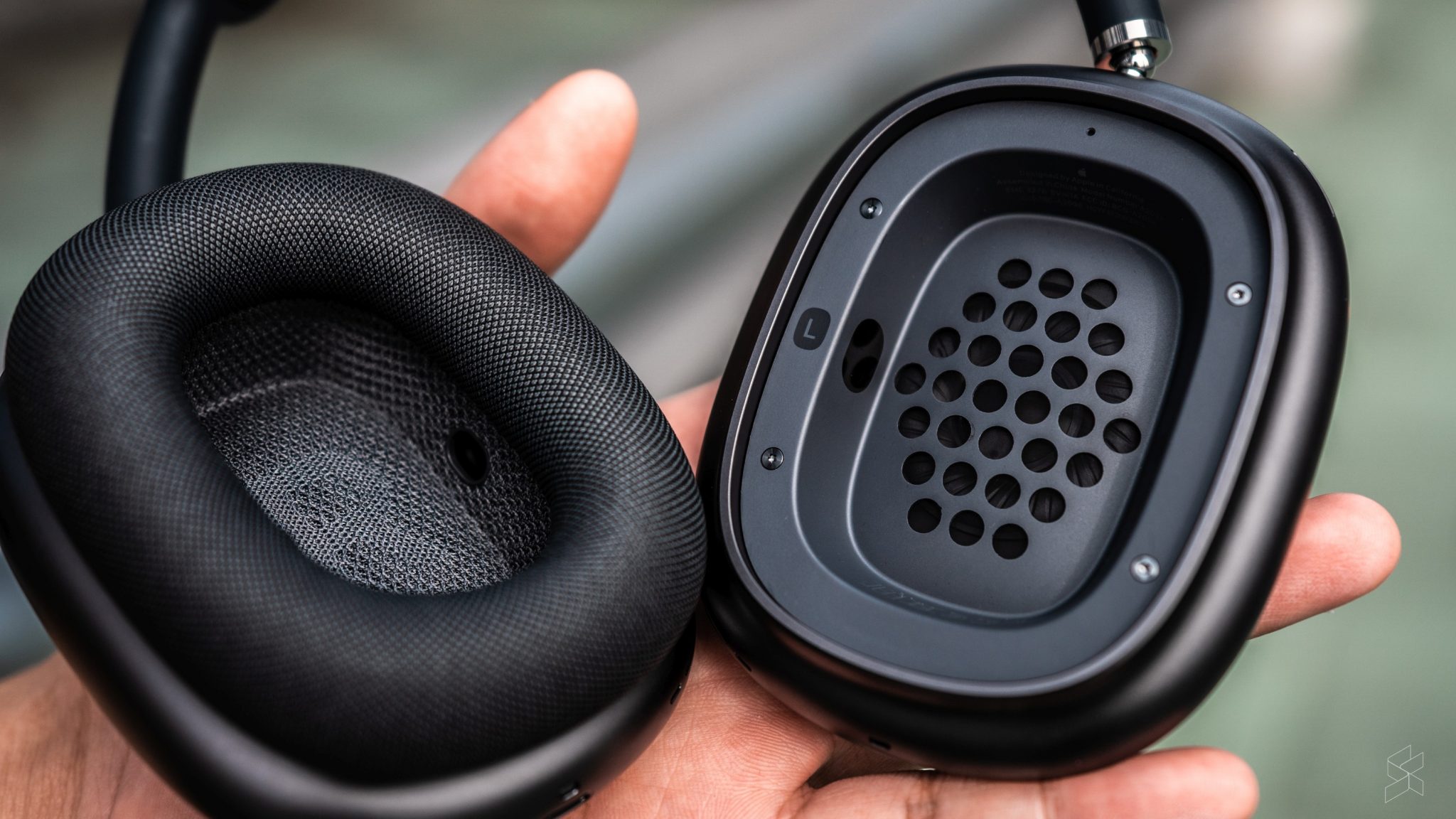 Apple AirPods Max unboxing & hands-on: These cost how much?! - SoyaCincau