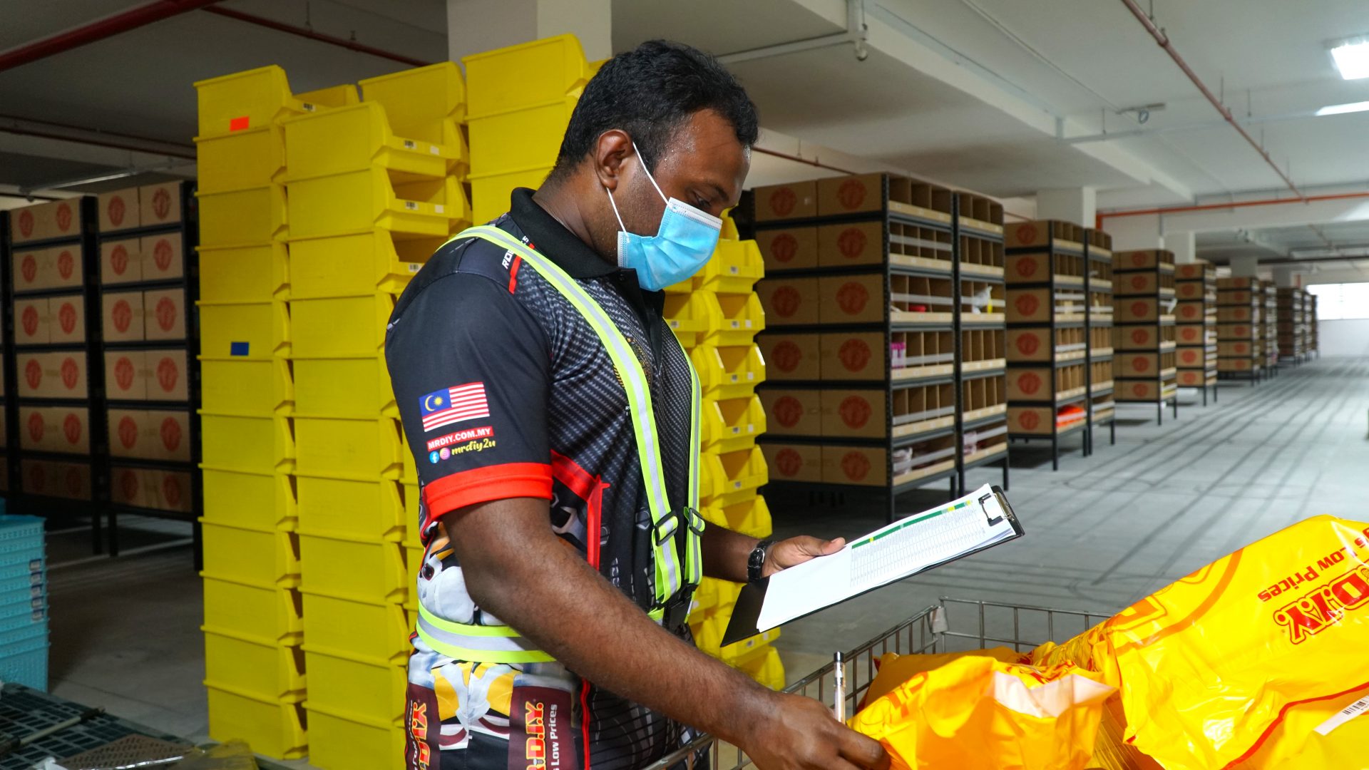 MR.DIY's Robotic E-Commerce Warehouse is Here! - SoyaCincau