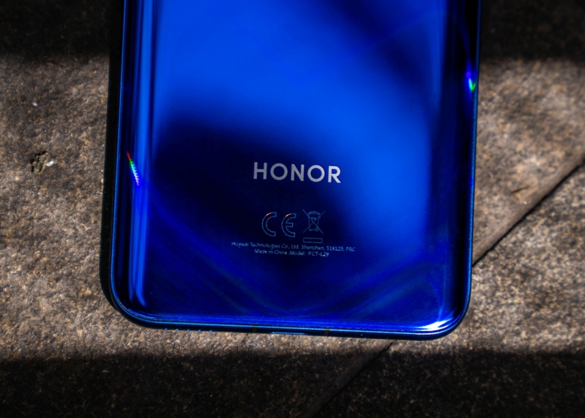 Honor - SoyaCincau