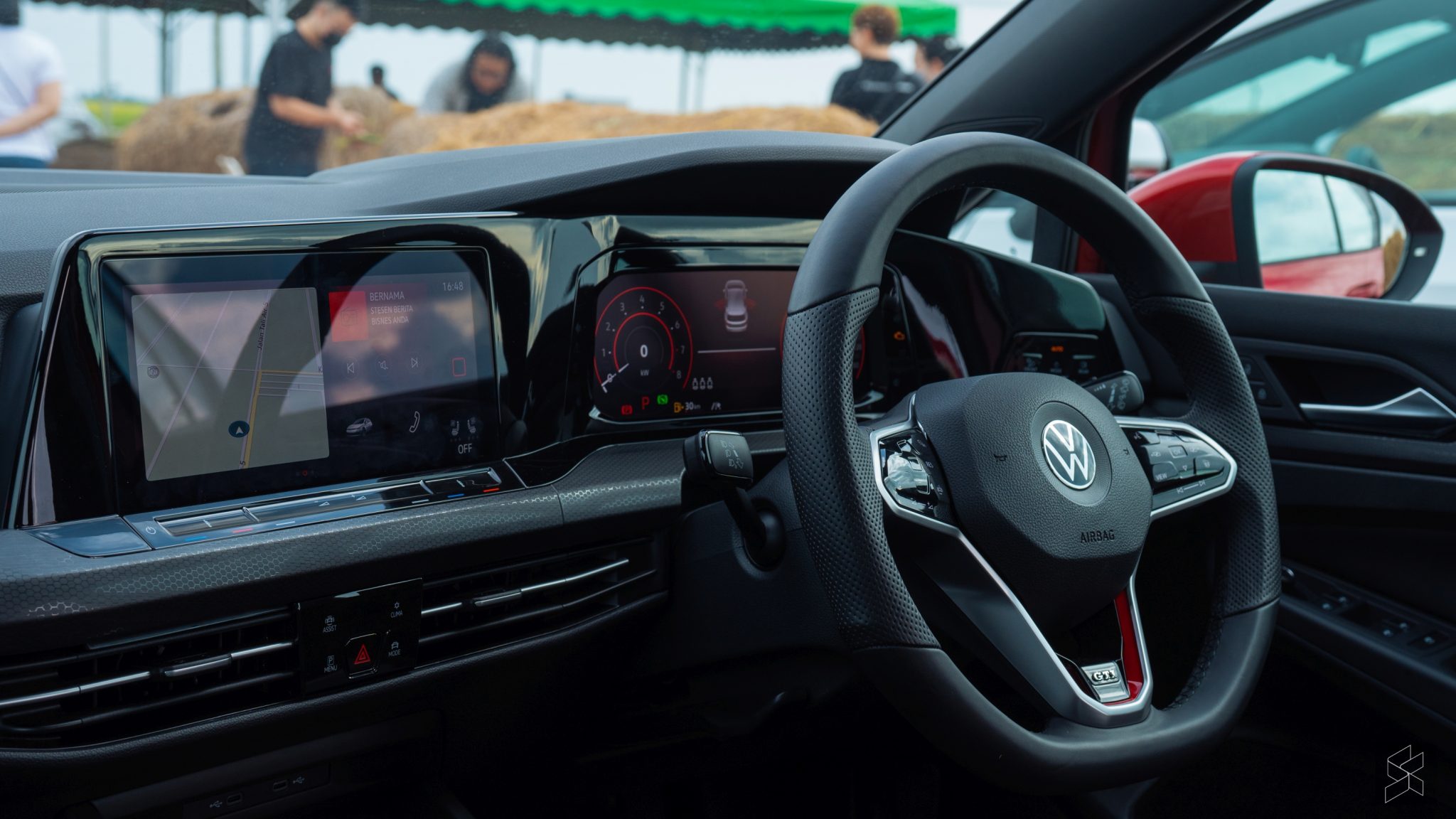 Volkswagen Golf R-Line & Golf GTI Mk8 launched in Malaysia, starting ...