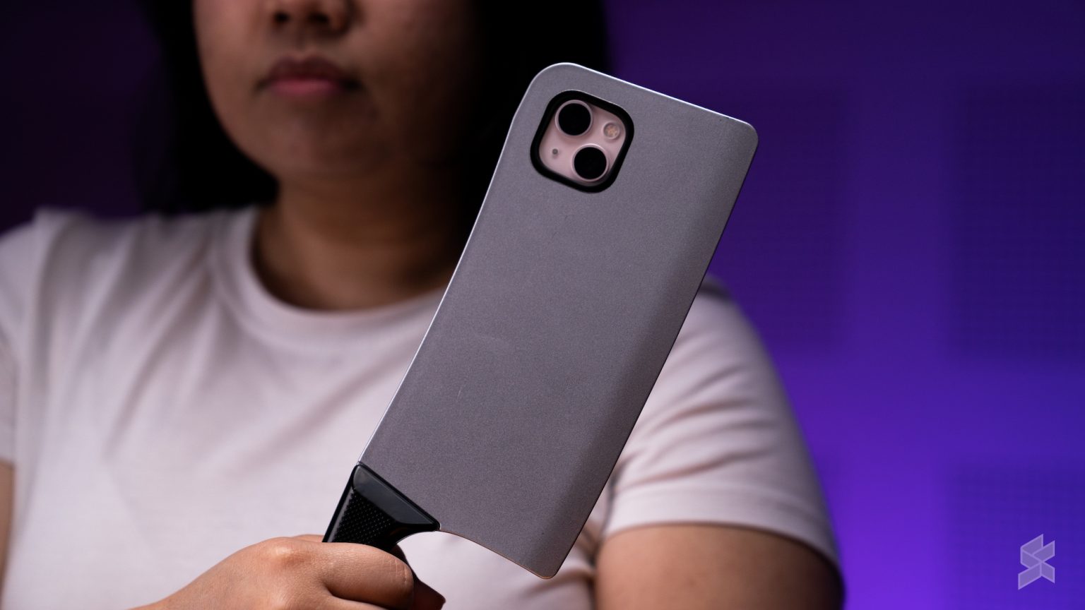 I tried out the weirdest iPhone 13 cases I could find on Shopee ...