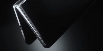 Honor takes on Galaxy Z Fold 3 with its Magic V foldable device