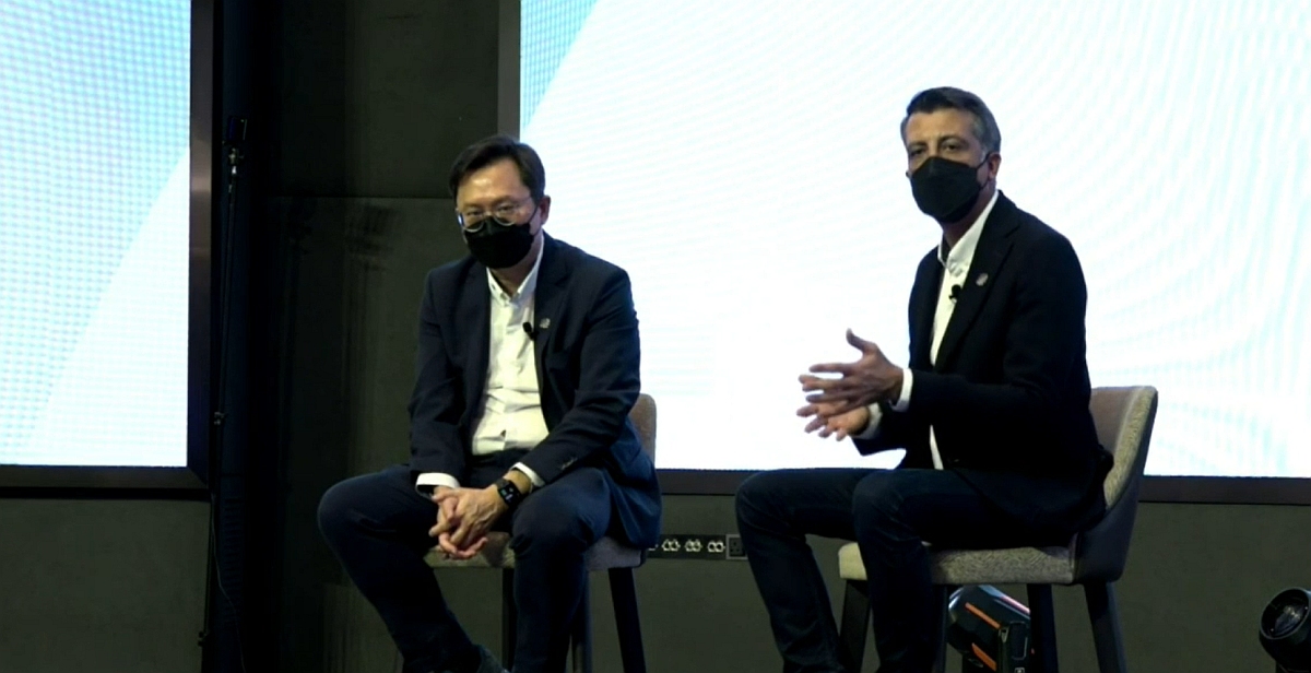 Maxis commits to keeping Malaysians connected via Mobile, Fibre and ...