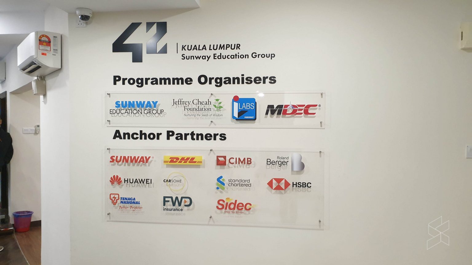 What is 42KL? How is it teaching coding for free? And why should you ...