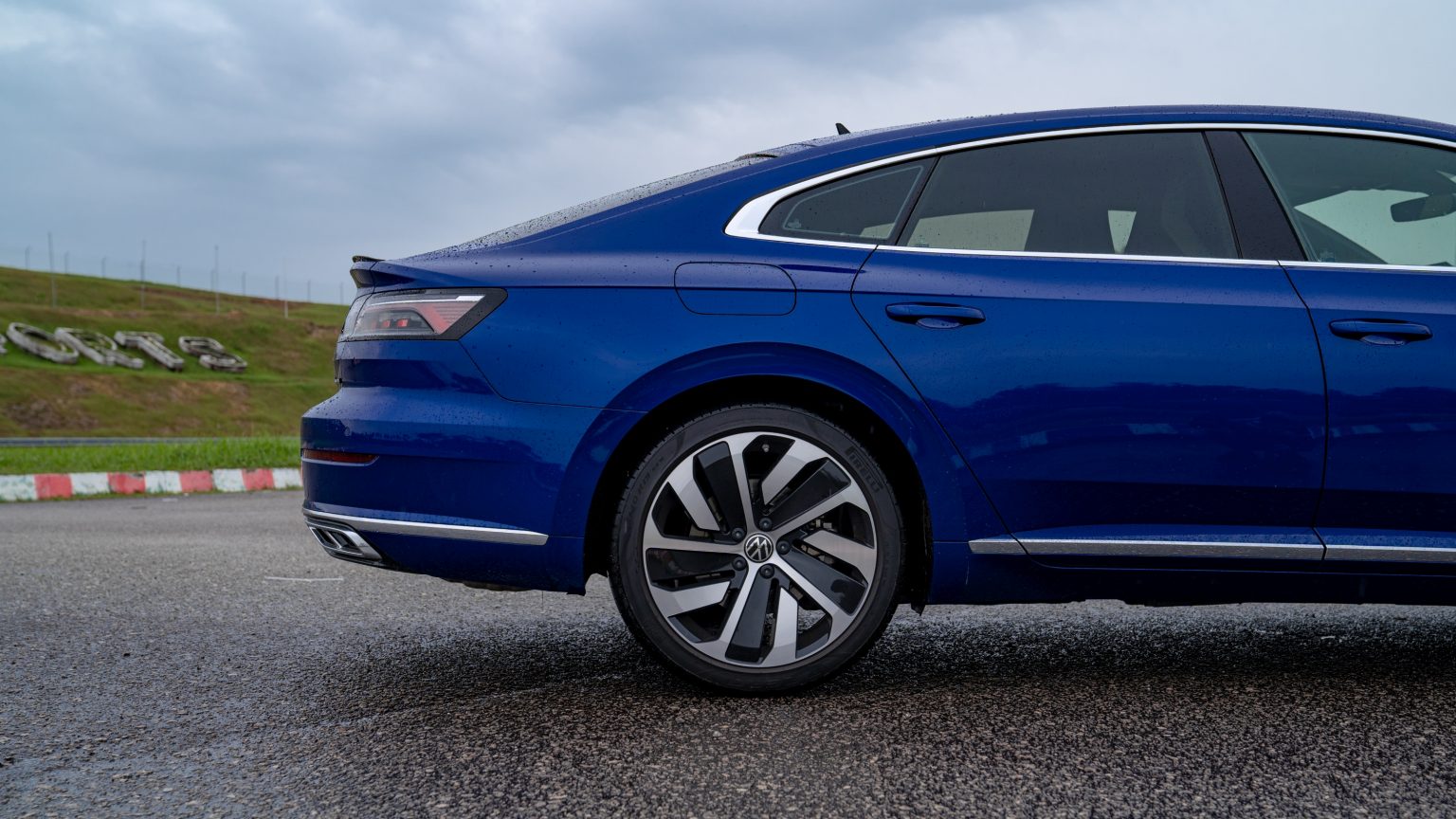 Volkswagen Arteon R-Line 4MOTION review: What’s it like to live with in ...