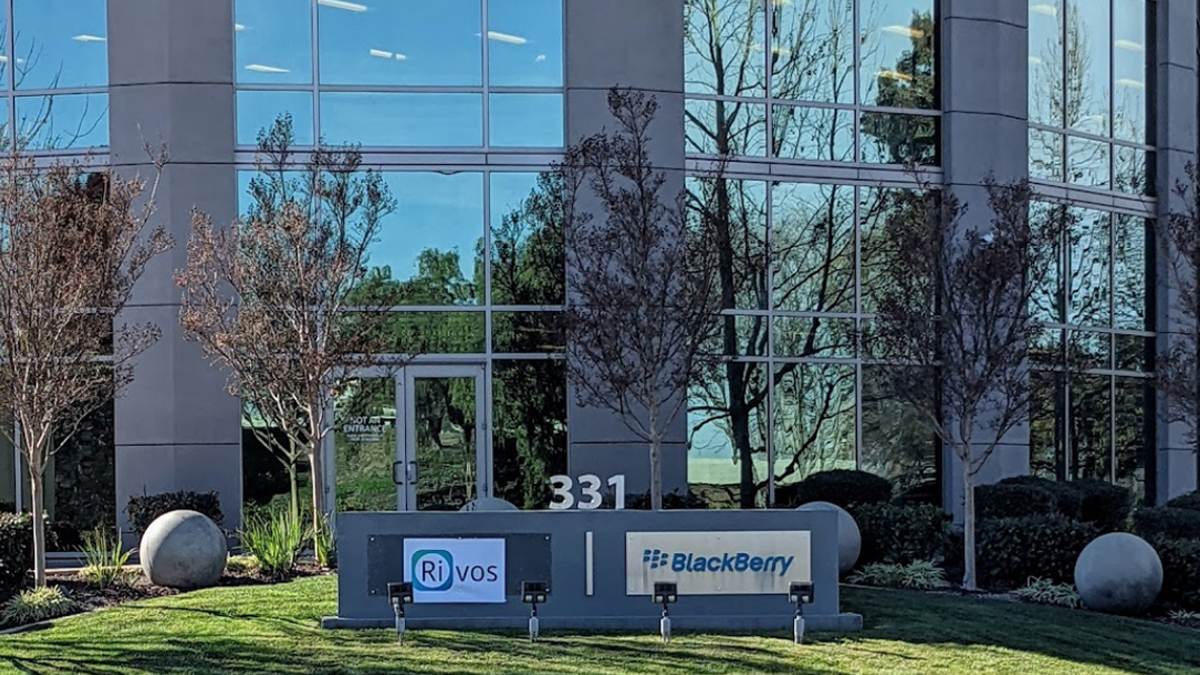 Apple sues startup, accuses it of poaching staff and stealing Apple ...