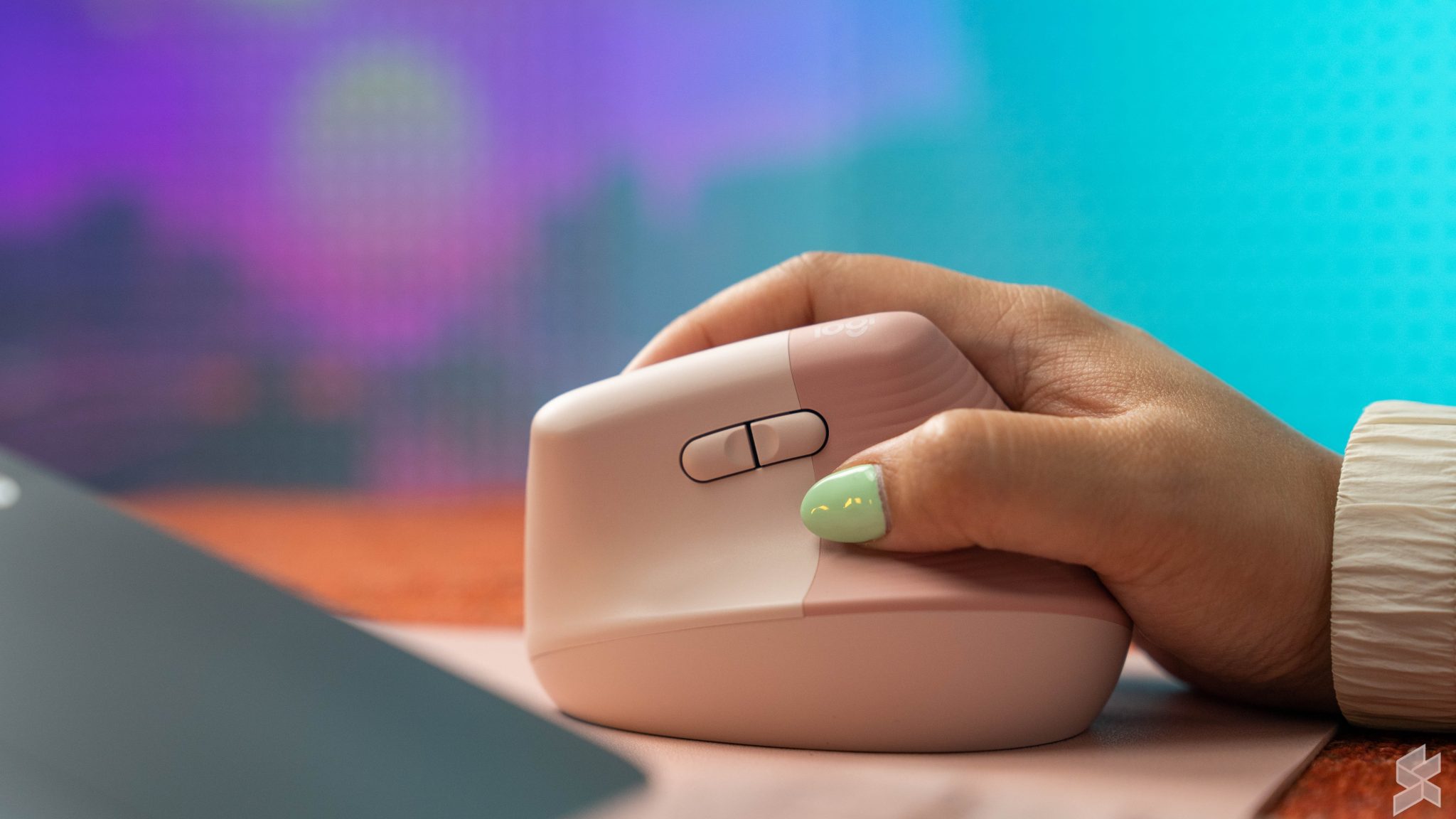 Logitech Lift Vertical Ergonomic Mouse Malaysia review: Is it worth ...
