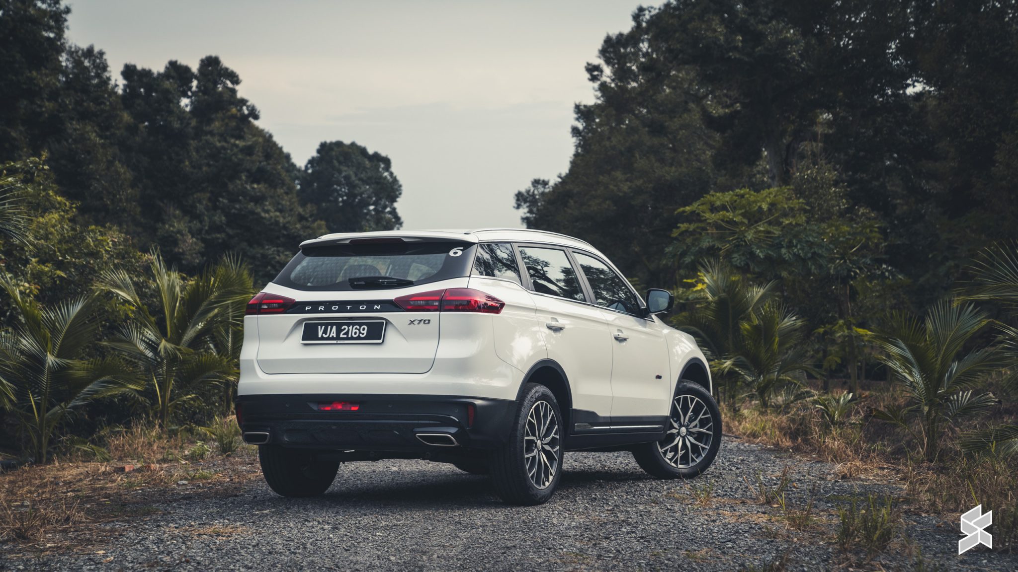 Proton X70 2022 review: brand new engine, same old wrapper - SoyaCincau