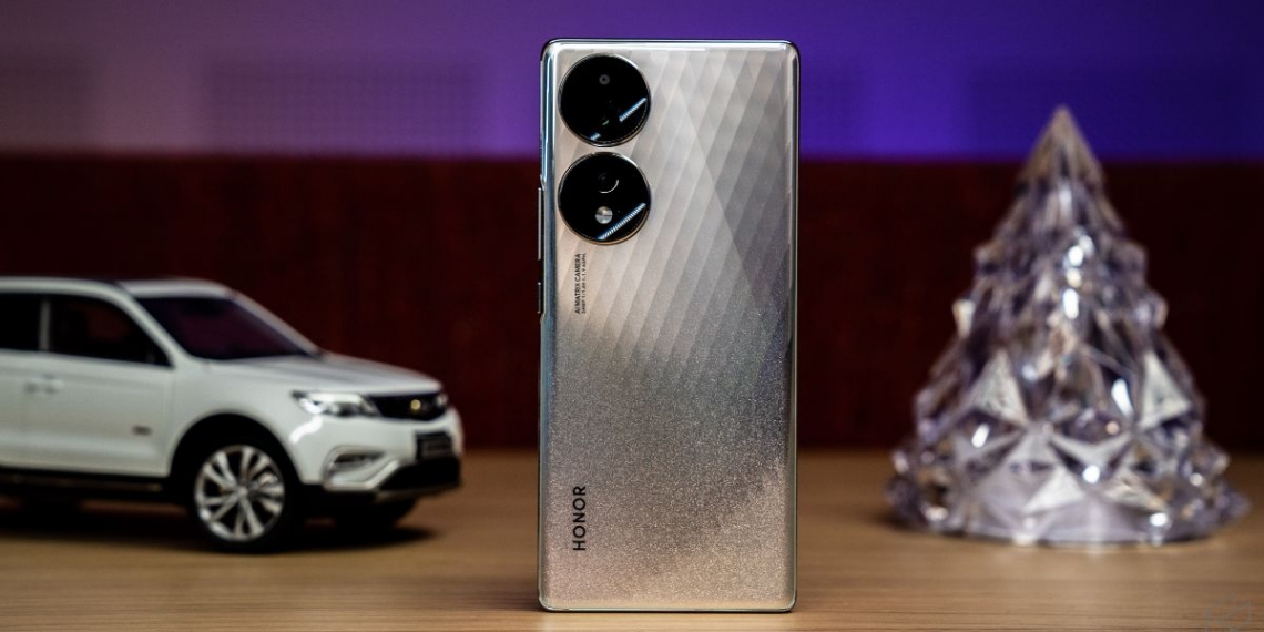 The HONOR 70 has all the right ingredients to be the best camera phone ...