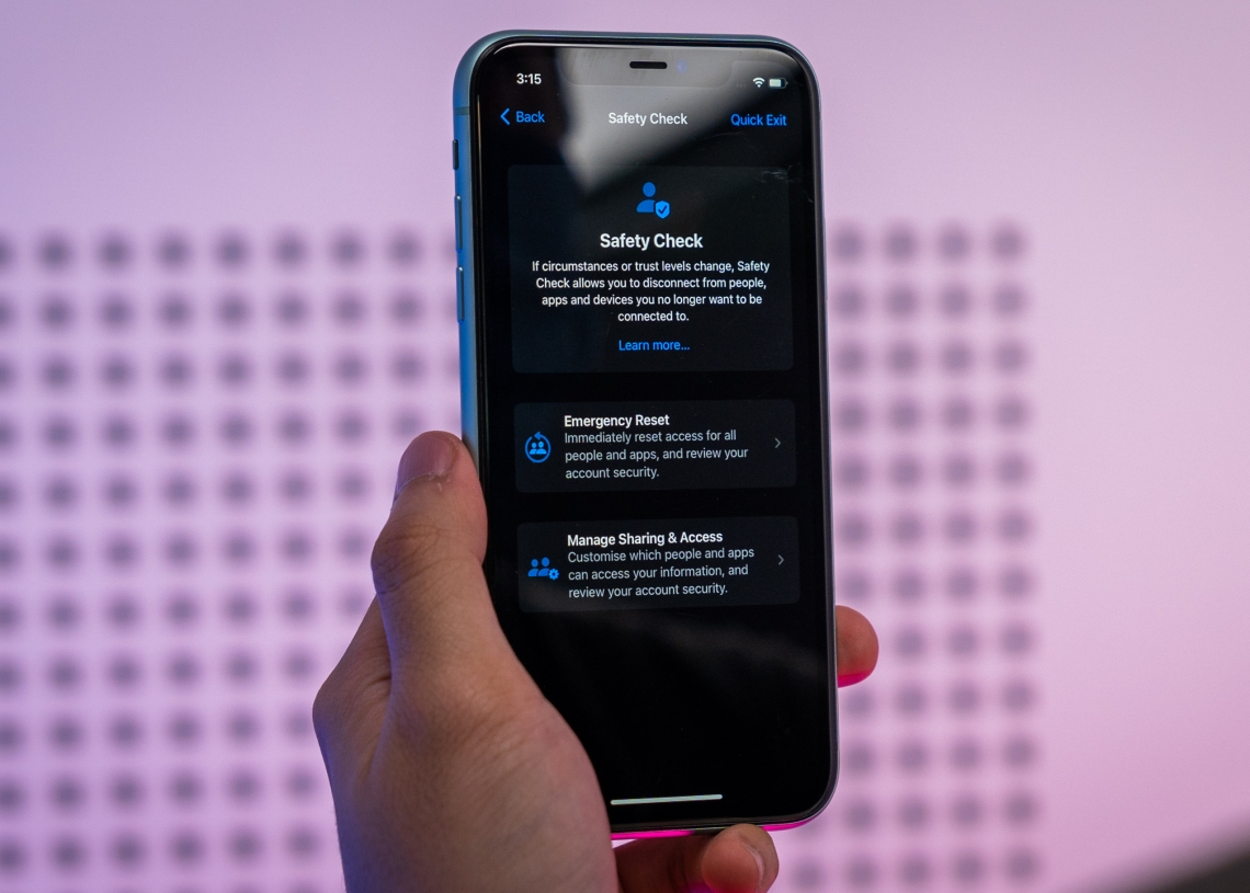 iOS 16: Here are 7 privacy and security features you should know ...