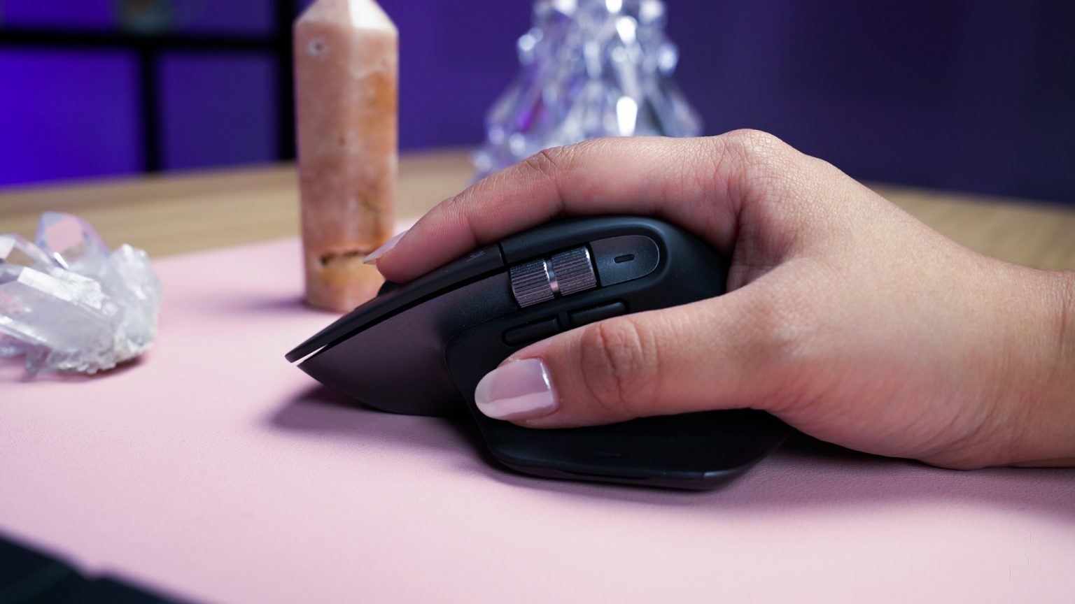 Logitech MX Master 3S Review: Ugly… but the ultimate office mouse - SoyaCincau