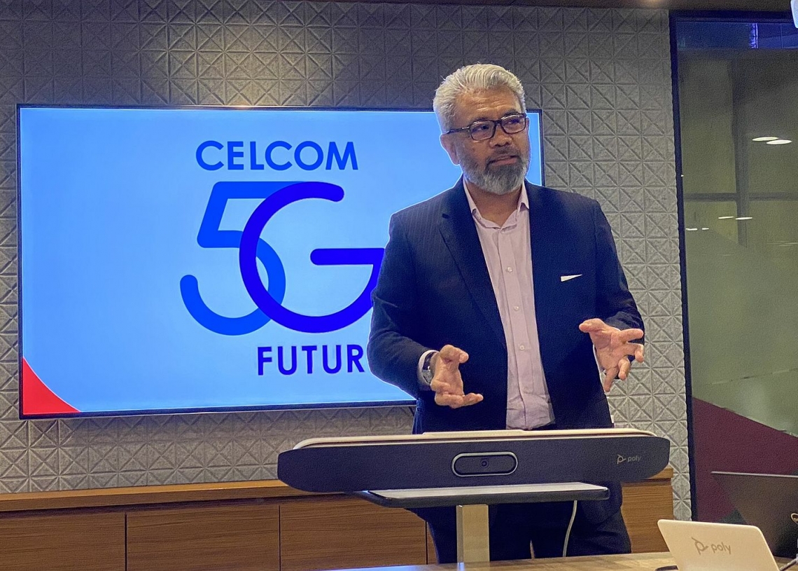 "celcom centre" - SoyaCincau