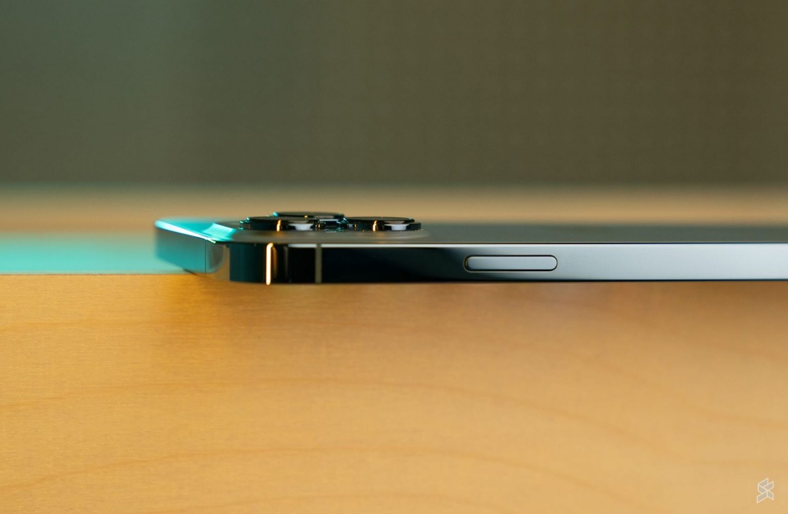 Apple could be getting rid of clicky mechanical buttons on the iPhone ...