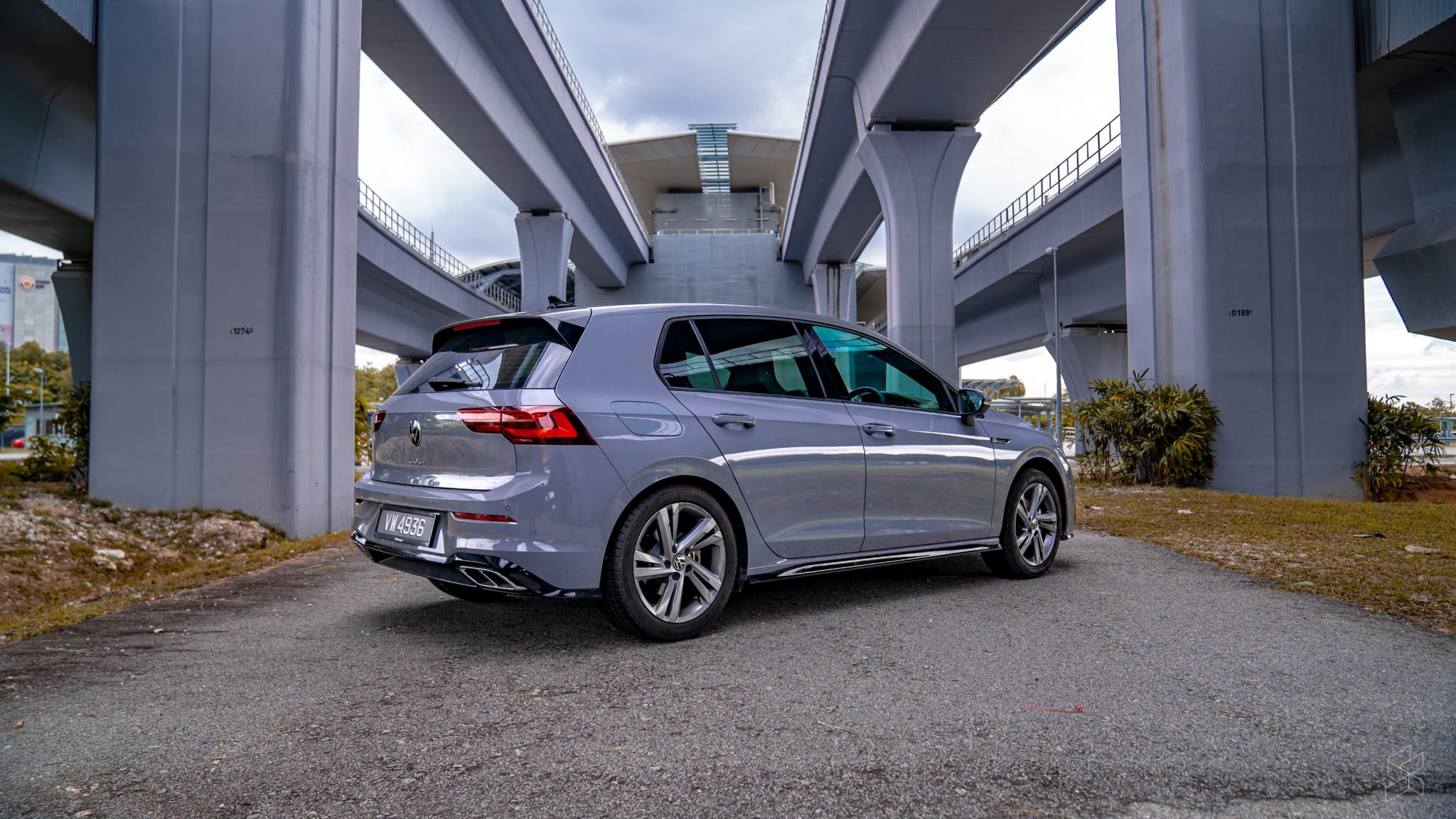Volkswagen Golf R-Line review: What's it like to live with in Malaysia ...