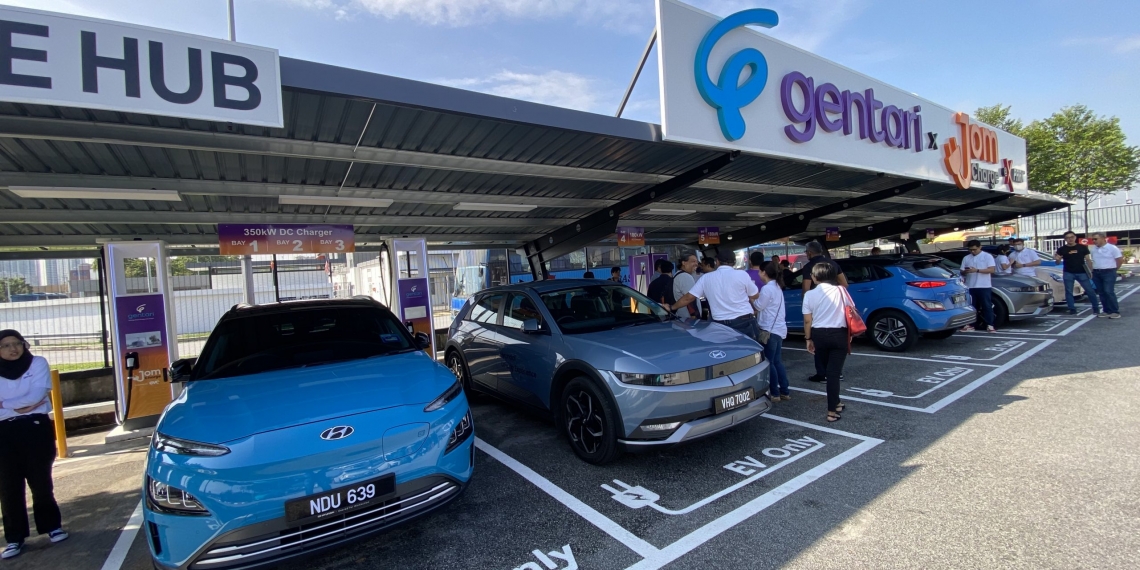 Gentari launches Southeast Asia's first 350kW EV charger, pay by kWh ...